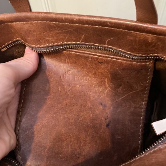 Fount | Bags | Fount Bellfield Crossbody | Poshmark